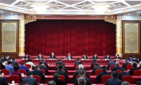 习近平两会时刻丨新兴产业如火如荼，下一步怎么走？共产党员网