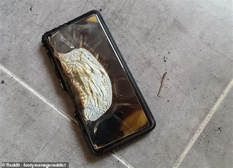 Urgent Warning To Android Users As Popular Handset Explodes Following A Battery Performance