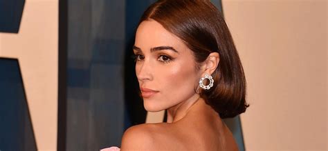 Olivia Culpo Flaunts Toned Abs In Asymmetrical Bikini