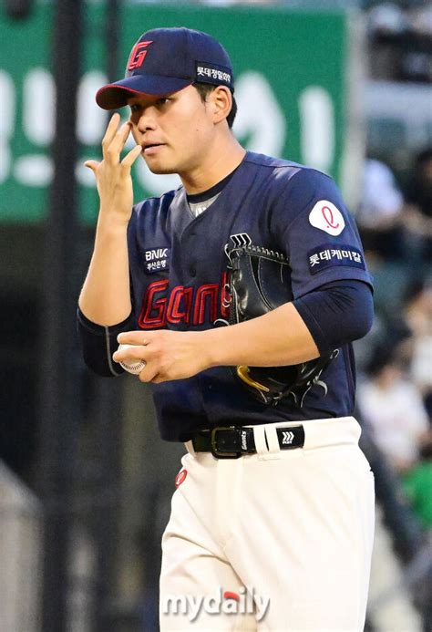 상무 입대 포기→4선발로 기회 받았는데…13점차 리드에도 없었던 아웃카운트 롯데 1차지명 또 2군행