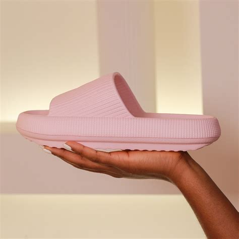 How Do You Wear Cloud Slides