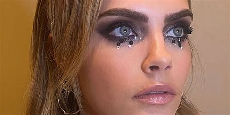 Cara Delevingne Dior As Sz El Tti Sminkje Get The Look Cdt Hungary Blog Csak N Knek