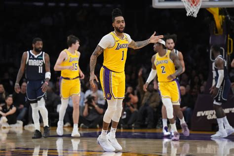 Darvin Ham Shuts Down Trade Rumors Around DAngelo Russell Fadeaway World