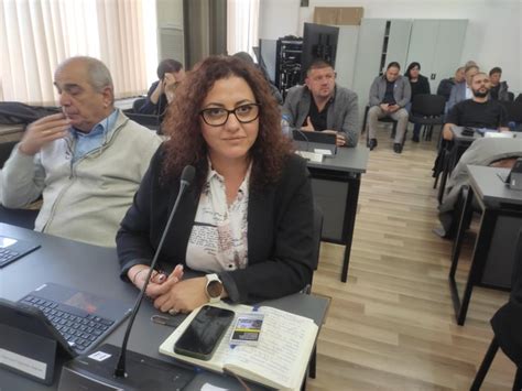 Общинският съветник от “Народен съюз” Ася Давкова подготвя Наредба за