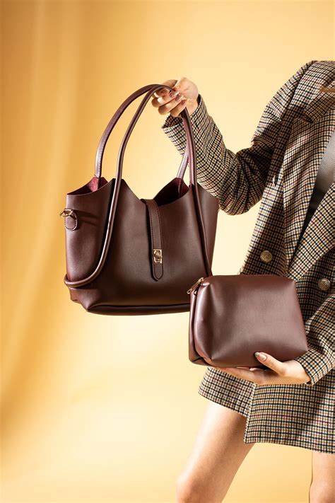 Rosmod Dámská Vínová Dvoudílná Crossbody Kabelka Přes Rameno Na Zip Trendyol