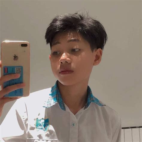 Pin Von 𝗮𝕟‌𝗴𝗲𝗹𝕚ɕ໋ Auf H A N D S O M E B O Y