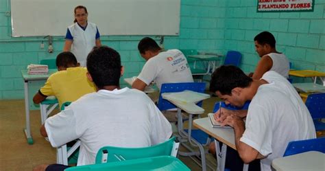 Projeto prevê acesso de presos a curso superior dentro de penitenciária em Mato Grosso
