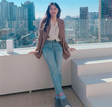 Profil Dan Biodata Kim Ji Won Aktris Cantik Yang Dijuluki Si Ratu