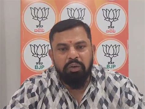 Raja Singh Sparks Controversy Over Ayyappa Devotees Visit To Vavar Mosque