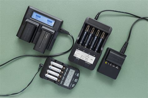 Aa Aaa 리튬 이온 니켈 카드뮴 배터리 등의 충전기 배터리 전원에 대한 스톡 사진 및 기타 이미지 배터리 전원 배터리