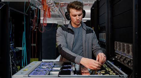 Nick Redshaw On Linkedin Flex Today Scale Tomorrow Succeeding In A Hybrid Cloud World With