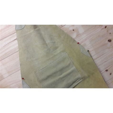 DELANTAL DESCARNE CON GOMA PLOMADA