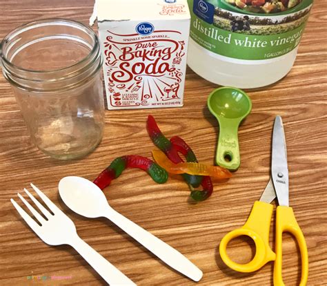 Creepy Wiggly Worms Science Experiment Primary Playground