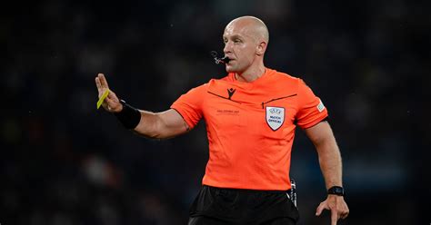 Szymon Marciniak poprowadzi hit Ligi Mistrzów UEFA potwierdza