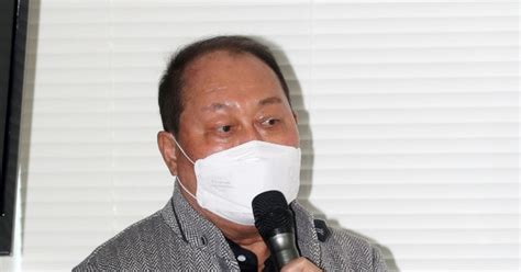 Kbo 김인식·김경문 전 감독에 공로패 시상