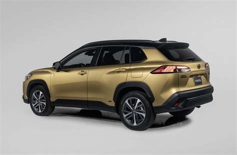 最強跨界神車在美國｜美規《toyota Corolla Cross》不僅日規化還推出194匹四驅油電車型