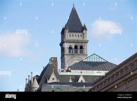 Old Post Office Building In Washington DC Stock Photo Alamy