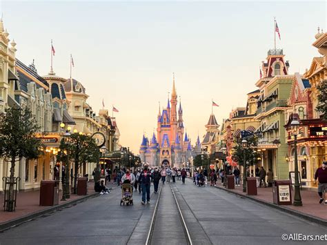 13 Secrets Walt Disney World Cast Members Dont Want You To Know
