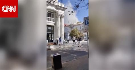 قصفته بالصواريخ شاهد لحظة استهداف أوكرانيا مقر البحرية الروسية في