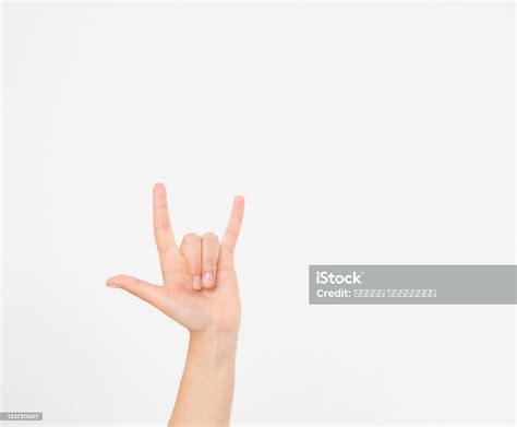 중금속을 분리 된 흰색 배경을 만드는 손 아프로 아메리칸 핸드 조롱 공간을 복사합니다 템플릿 빈 1위에 대한 스톡 사진 및 기타