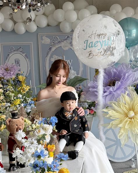 쥬시파티 🫧l 벌룬and파티 스타일링 청명했던 가을 하늘과 핑크 마블이 유난히 잘 어울렸던 날🫧💖 Instagram