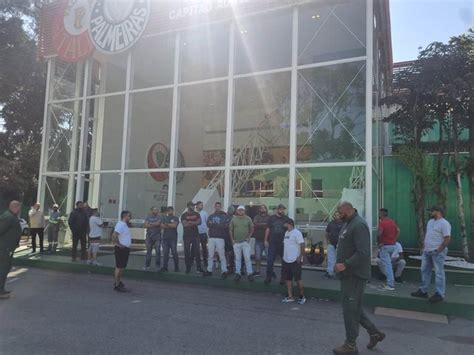 Organizada Vai Ao Ct Do Palmeiras Após Sequência Negativajogada 10