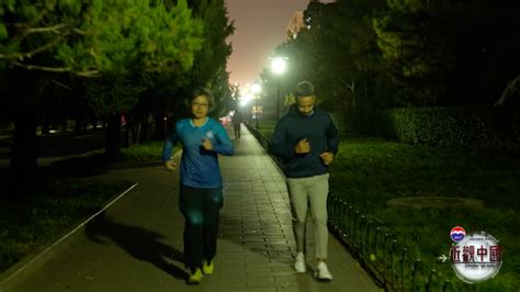 缘分从治病开始，曾是北京医院康复治疗师的她成为一名马拉松爱好者凤凰网视频凤凰网