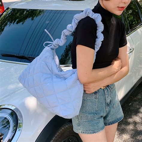 Badu Bg Ватирани чанти за през рамо Дамска сладка плисирана дамска чанта Луксозни дизайнерски