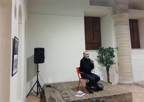 Franco Arminio Presenta Linfinito Senza Farci Caso Calabria