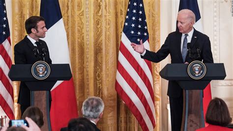 Biden And Macron Criticize Russias War In Ukraine During State Visit