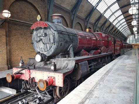 Hp Hufflepuff And Alternative Image 6639976 On Favim