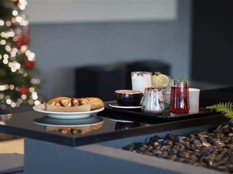 수제디저트전문점 차차커피 상콤달콤🍑복숭아자두주스🍑출시 여름시즌마다 큰사랑을 받았던 복숭아자두주스 올해는 일찍부터 찾는분들이 많으셔서 서둘러 준비해보았습니다