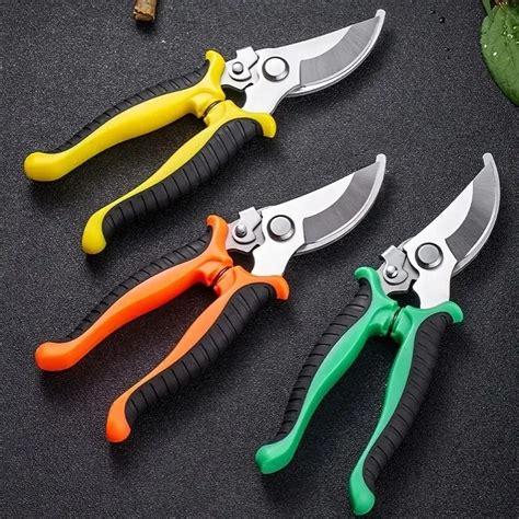 Professional Sharp Bypass Pruning Shears Gardening Galore