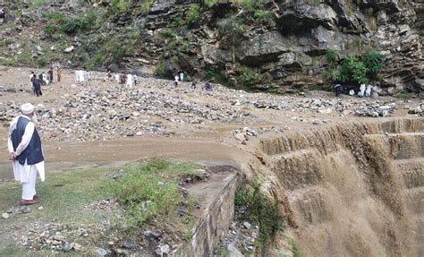 Sections Of Karakoram Highway Blocked In Kp Gb Due To Landslide