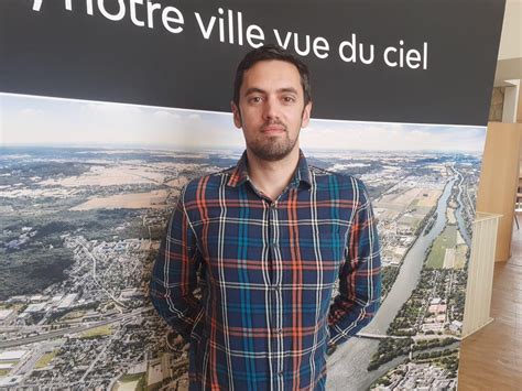 Fdesouche est une revue de presse on Twitter Démission d un élu
