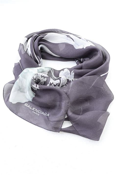 F 발렌시아가 실크 스카프 그레이회색 꽃무늬플라워 헬로마켓