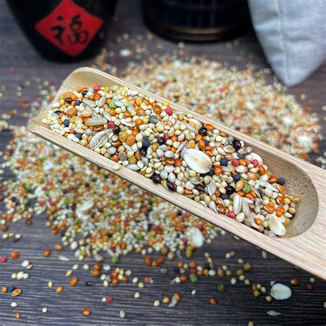 精品鹦鹉粮饲料混合粮虎皮专用粮玄凤牡丹文鸟金丝雀一件五斤包邮 虎窝淘
