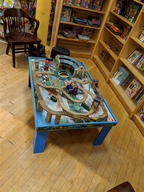 The Train Table In Barnes And Noble Rnostalgia