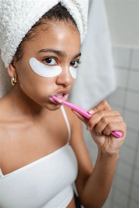 Should You Brush Your Teeth Before Or After Breakfast Beauty Quickie