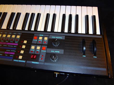 MATRIXSYNTH Sequential Circuits Split Eight