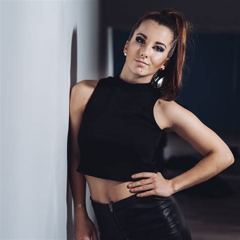 Mojca Marinček Youtube