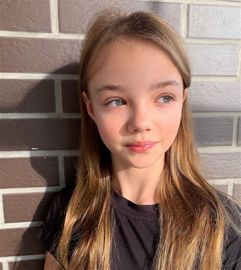 Maria Abramova On Instagram “☀️ Manyabramova” Maria Instagram Beauty