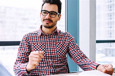 People Who Excel At Problem Solving Have These 15 Prized Traits