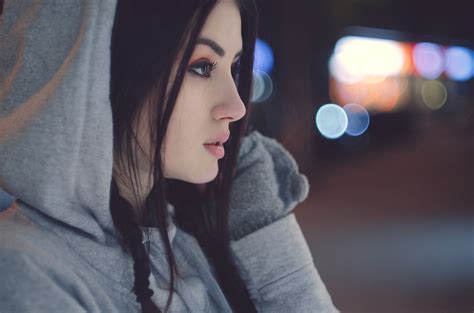 壁纸 面对 妇女 模型 肖像 看不起 黑发 眼镜 摄影 罩 时尚 凉 女孩 美丽 感 拍照片 人体 视力