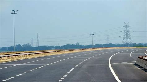 Ghaziabad Aligarh Expressway Creates Record गाजियाबाद अलीगढ़ एक्सप्रेस
