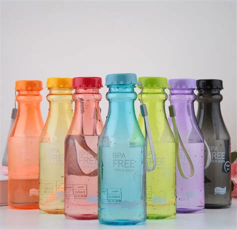 ขวดน้ำพกพา ขวดน้ำพลาสติกใส่น้ำดื่มสวยๆ ฝาจีบแบบใส 550 Ml
