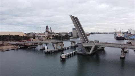 Diver Derrick Bridge Single Leaf Bascule Road Bridge In Port Adelaide