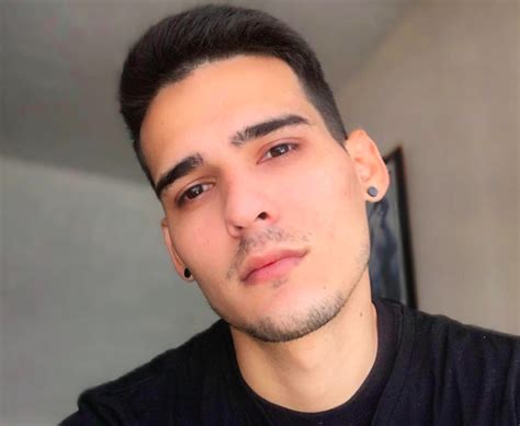Youtuber cubano víctima de violento asalto en La Habana Pensé que iba