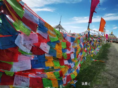藏族人为什么都要挂经幡 经旗 风马旗 方面