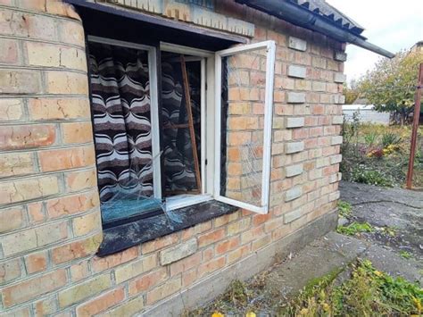 Ворог двічі обстріляв Нікополь з артилерії побиті сонячні панелі та